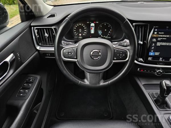 Balts Volvo V60 2019 Ogre, ar dzinēja tilpumu 2.00 L un nobraukumu 211 tūkst. km par 12500 €, foto 8 vietnē AUTOMOTO.COM.LV