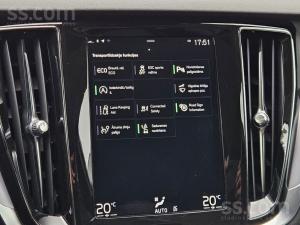 White Volvo V60 2019 in Ogre, with an engine capacity of 2.00 L and mileage of 211 thousand km for 12500 €, photo 11 on AUTOMOTO.COM.LV