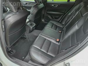 White Volvo V60 2019 in Ogre, with an engine capacity of 2.00 L and mileage of 211 thousand km for 12500 €, photo 14 on AUTOMOTO.COM.LV