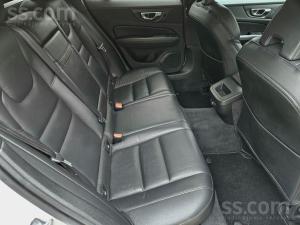 White Volvo V60 2019 in Ogre, with an engine capacity of 2.00 L and mileage of 211 thousand km for 12500 €, photo 15 on AUTOMOTO.COM.LV