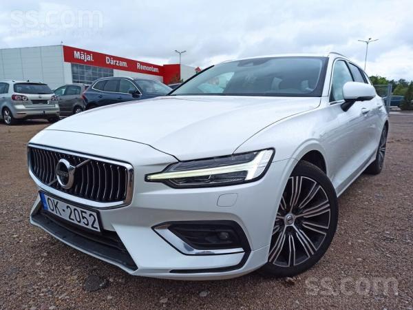 White Volvo V60 2019 in Daugavpils, with an engine capacity of 2.00 L and mileage of 0 thousand km for 15400 €, photo 1 on AUTOMOTO.COM.LV