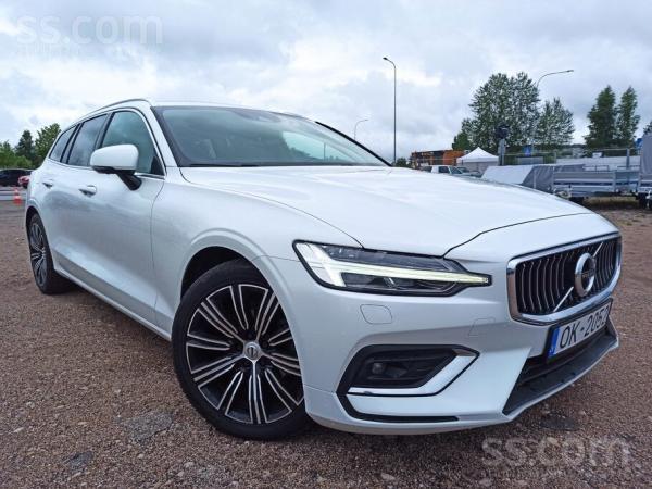 White Volvo V60 2019 in Daugavpils, with an engine capacity of 2.00 L and mileage of 0 thousand km for 15400 €, photo 2 on AUTOMOTO.COM.LV