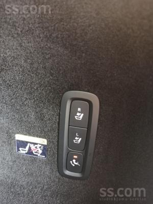 Balts Volvo V60 2019 Daugavpils, ar dzinēja tilpumu 2.00 L un nobraukumu 0 tūkst. km par 15400 €, foto 11 vietnē AUTOMOTO.COM.LV