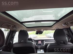 Balts Volvo V60 2019 Daugavpils, ar dzinēja tilpumu 2.00 L un nobraukumu 0 tūkst. km par 15400 €, foto 16 vietnē AUTOMOTO.COM.LV
