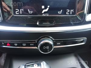 Balts Volvo V60 2019 Daugavpils, ar dzinēja tilpumu 2.00 L un nobraukumu 0 tūkst. km par 15400 €, foto 32 vietnē AUTOMOTO.COM.LV