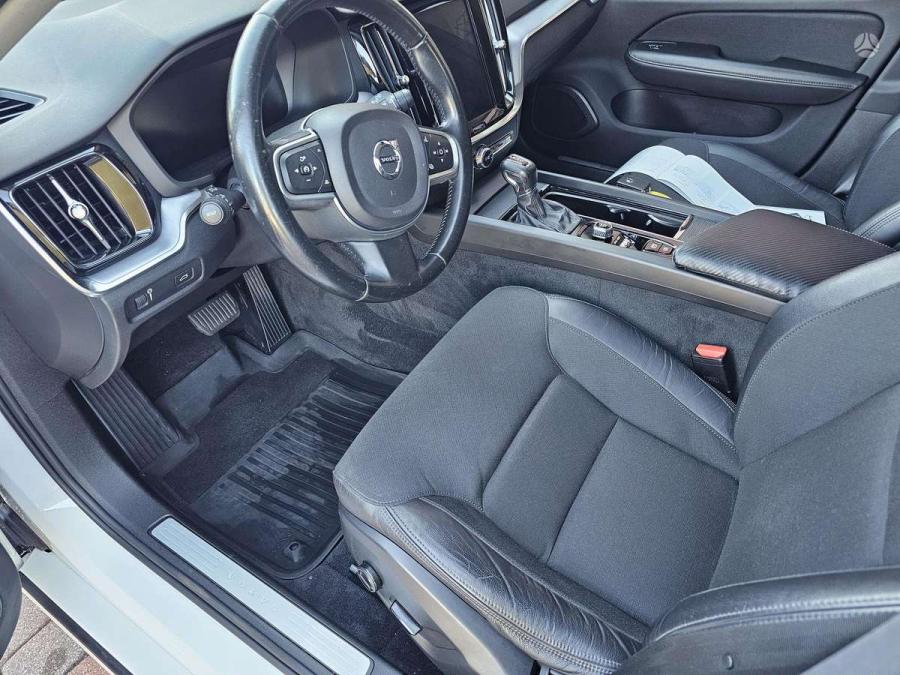 Белый Вольво B60 2019 в Ширвинтос, объемом двигателя 1.97 л и пробегом 242 тыс. км за 11300 €, фото 12 на AUTOMOTO.COM.LV