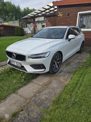 Balts Volvo V60 2019 Šauļi, ar dzinēja tilpumu 1.97 L un nobraukumu 62 tūkst. km par 24500 €, foto 3 vietnē AUTOMOTO.COM.LV