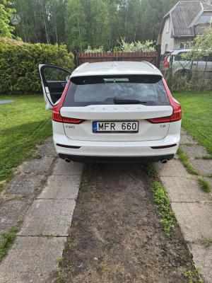 Balts Volvo V60 2019 Šauļi, ar dzinēja tilpumu 1.97 L un nobraukumu 62 tūkst. km par 24500 €, foto 6 vietnē AUTOMOTO.COM.LV