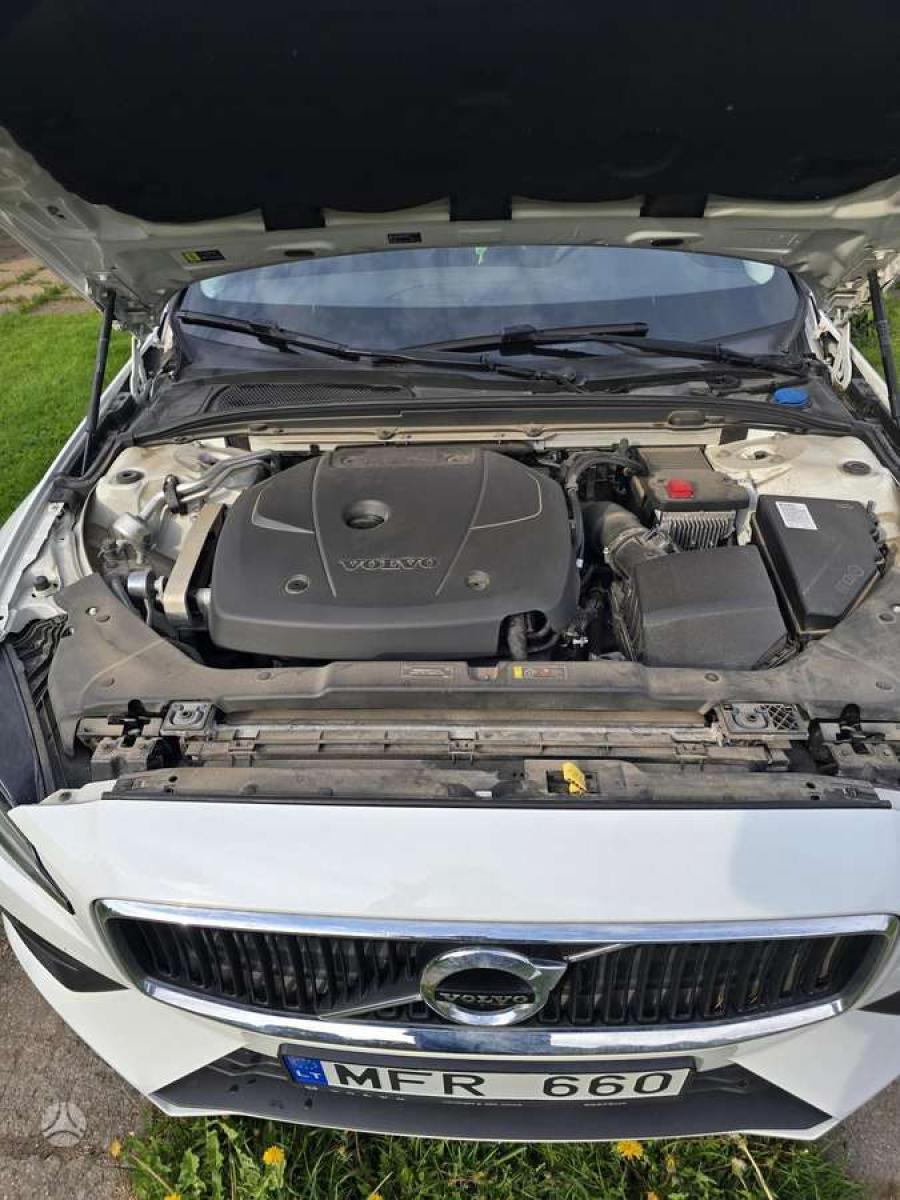 Balts Volvo V60 2019 Šauļi, ar dzinēja tilpumu 1.97 L un nobraukumu 62 tūkst. km par 24500 €, foto 11 vietnē AUTOMOTO.COM.LV