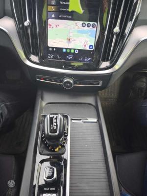 Balts Volvo V60 2019 Šauļi, ar dzinēja tilpumu 1.97 L un nobraukumu 62 tūkst. km par 24500 €, foto 17 vietnē AUTOMOTO.COM.LV