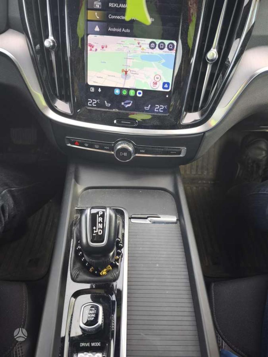 Balts Volvo V60 2019 Šauļi, ar dzinēja tilpumu 1.97 L un nobraukumu 62 tūkst. km par 24500 €, foto 17 vietnē AUTOMOTO.COM.LV