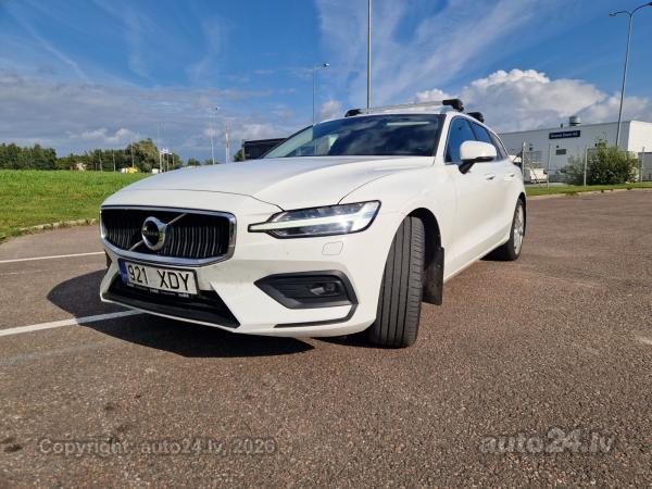 Balts Volvo V60 2019 Tallina, ar dzinēja tilpumu 2.00 L un nobraukumu 94 tūkst. km par 21500 €, foto 1 vietnē AUTOMOTO.COM.LV