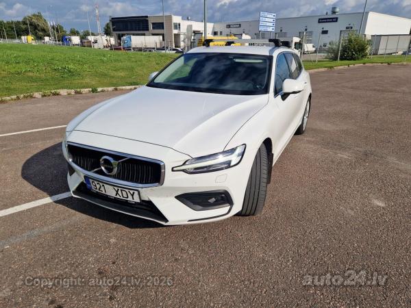 Balts Volvo V60 2019 Tallina, ar dzinēja tilpumu 2.00 L un nobraukumu 94 tūkst. km par 21500 €, foto 3 vietnē AUTOMOTO.COM.LV