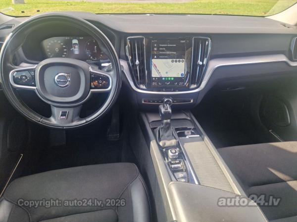 Balts Volvo V60 2019 Tallina, ar dzinēja tilpumu 2.00 L un nobraukumu 94 tūkst. km par 21500 €, foto 6 vietnē AUTOMOTO.COM.LV