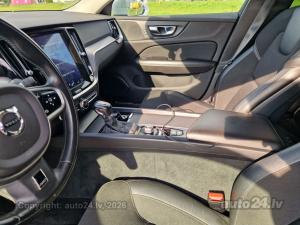 Balts Volvo V60 2019 Tallina, ar dzinēja tilpumu 2.00 L un nobraukumu 94 tūkst. km par 21500 €, foto 15 vietnē AUTOMOTO.COM.LV
