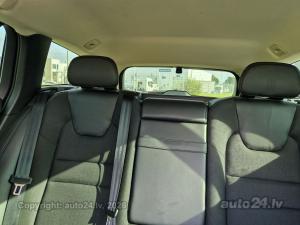 Balts Volvo V60 2019 Tallina, ar dzinēja tilpumu 2.00 L un nobraukumu 94 tūkst. km par 21500 €, foto 16 vietnē AUTOMOTO.COM.LV