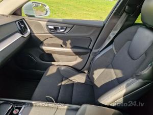 Balts Volvo V60 2019 Tallina, ar dzinēja tilpumu 2.00 L un nobraukumu 94 tūkst. km par 21500 €, foto 19 vietnē AUTOMOTO.COM.LV