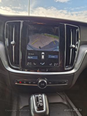 Balts Volvo V60 2019 Tallina, ar dzinēja tilpumu 2.00 L un nobraukumu 94 tūkst. km par 21500 €, foto 22 vietnē AUTOMOTO.COM.LV