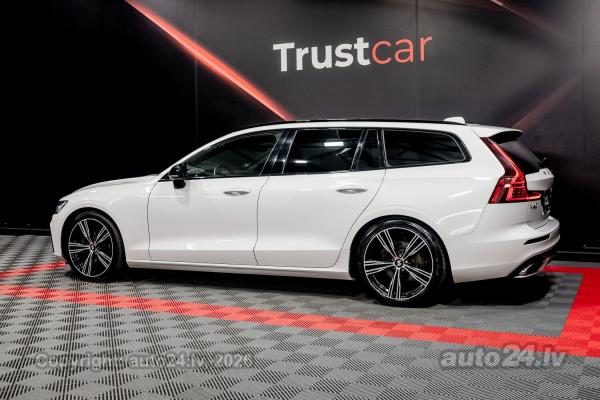 Balts Volvo V60 2019 Pērnava, ar dzinēja tilpumu 2.00 L un nobraukumu 224 tūkst. km par 16900 €, foto 8 vietnē AUTOMOTO.COM.LV