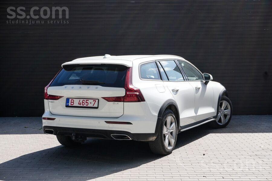 Белый Вольво B60 2019 в Рига, объемом двигателя 2.00 л и пробегом 212 тыс. км за 16390 €, фото 4 на AUTOMOTO.COM.LV