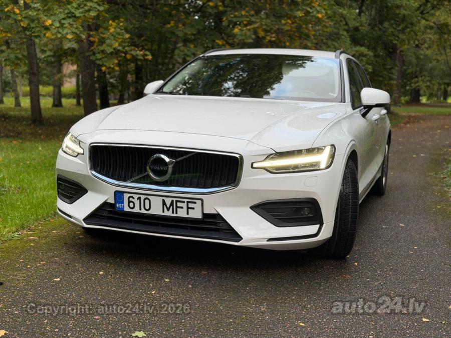 White Volvo V60 2019 in Tallinn, with an engine capacity of 2.00 L and mileage of 104 thousand km for 22000 €, photo 6 on AUTOMOTO.COM.LV