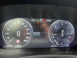 White Volvo V60 2019 in Tallinn, with an engine capacity of 2.00 L and mileage of 104 thousand km for 22000 €, photo 10 on AUTOMOTO.COM.LV