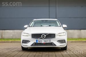 Balts Volvo V60 2020 Rīga, ar dzinēja tilpumu 2.00 L un nobraukumu 270 tūkst. km par 17990 €, foto 2 vietnē AUTOMOTO.COM.LV