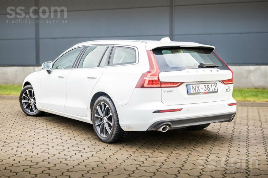 Balts Volvo V60 2020 Rīga, ar dzinēja tilpumu 2.00 L un nobraukumu 270 tūkst. km par 17990 €, foto 6 vietnē AUTOMOTO.COM.LV