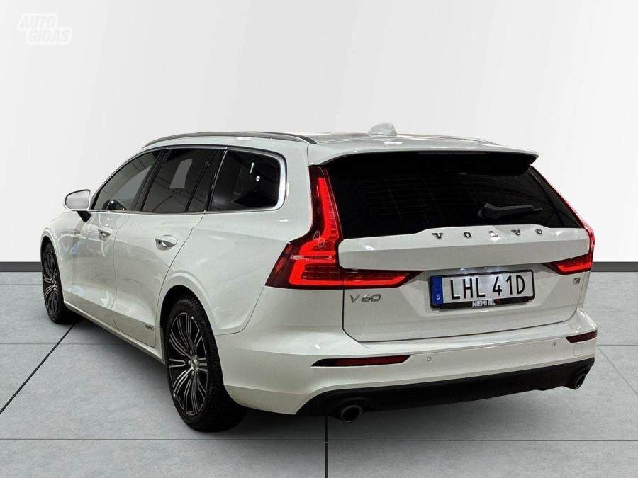Balts Volvo V60 2020 Kauņa, ar dzinēja tilpumu 0.00 L un nobraukumu 92 tūkst. km par 28749 €, foto 5 vietnē AUTOMOTO.COM.LV