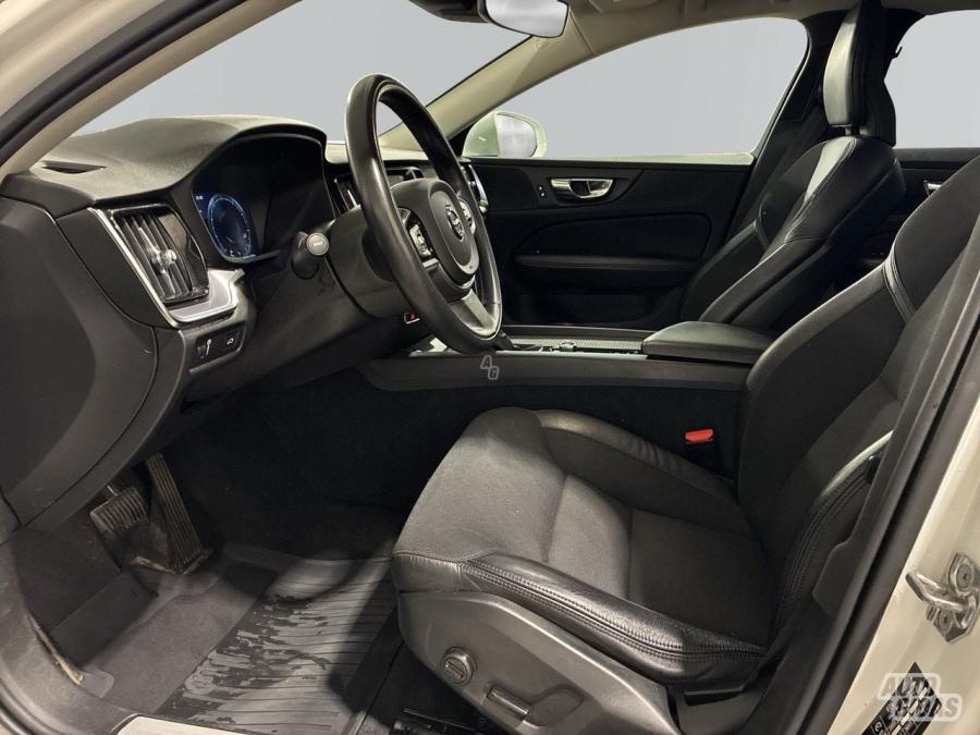 Balts Volvo V60 2020 Kauņa, ar dzinēja tilpumu 0.00 L un nobraukumu 92 tūkst. km par 28749 €, foto 7 vietnē AUTOMOTO.COM.LV