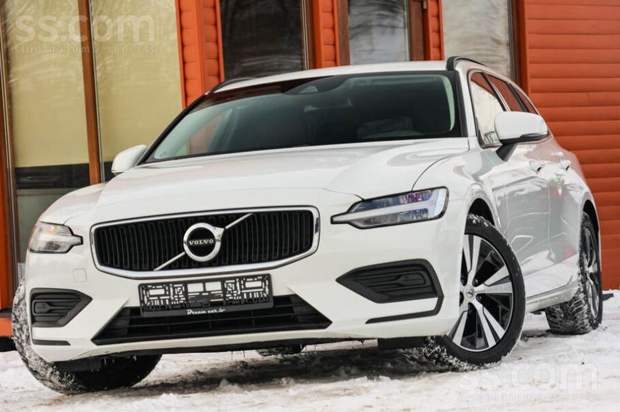 White Volvo V60 2020 in Tukums, with an engine capacity of 2.00 L and mileage of 173 thousand km for 15990 €, photo 2 on AUTOMOTO.COM.LV