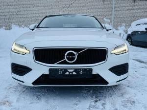 White Volvo V60 2020 in Taurage, with an engine capacity of 1.97 L and mileage of 167 thousand km for 19300 €, photo 8 on AUTOMOTO.COM.LV