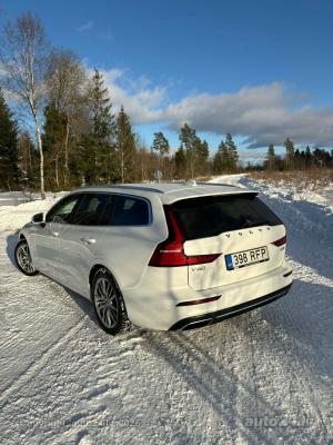 Balts Volvo V60 2020 Tallina, ar dzinēja tilpumu 2.00 L un nobraukumu 97 tūkst. km par 20500 €, foto 5 vietnē AUTOMOTO.COM.LV