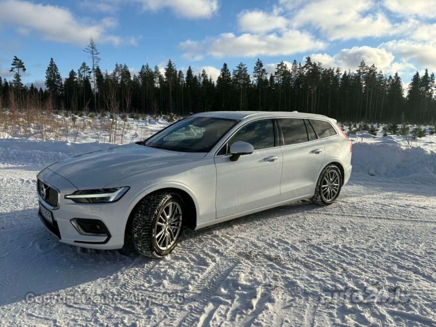 Balts Volvo V60 2020 Tallina, ar dzinēja tilpumu 2.00 L un nobraukumu 97 tūkst. km par 20500 €, foto 7 vietnē AUTOMOTO.COM.LV