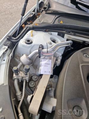 Balts Volvo V60 2020 Liepāja, ar dzinēja tilpumu 2.00 L un nobraukumu 273 tūkst. km par 13500 €, foto 14 vietnē AUTOMOTO.COM.LV