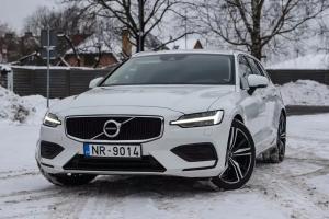 Белый Вольво B60 2020 в Елгава, объемом двигателя 2.00 л и пробегом 217 тыс. км за 19990 €, фото  на AUTOMOTO.COM.LV
