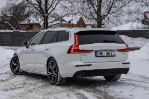 Белый Вольво B60 2020 в Елгава, объемом двигателя 2.00 л и пробегом 217 тыс. км за 19990 €, фото 7 на AUTOMOTO.COM.LV