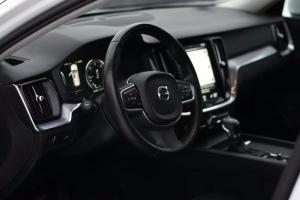 Белый Вольво B60 2020 в Елгава, объемом двигателя 2.00 л и пробегом 217 тыс. км за 19990 €, фото 17 на AUTOMOTO.COM.LV