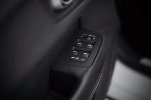 Белый Вольво B60 2020 в Елгава, объемом двигателя 2.00 л и пробегом 217 тыс. км за 19990 €, фото 29 на AUTOMOTO.COM.LV