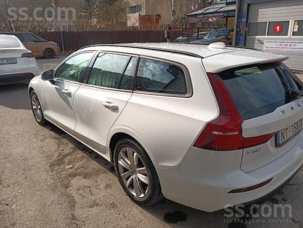 Белый Вольво B60 2020 в Рига, объемом двигателя 2.00 л и пробегом 147 тыс. км за 17000 €, фото 4 на AUTOMOTO.COM.LV
