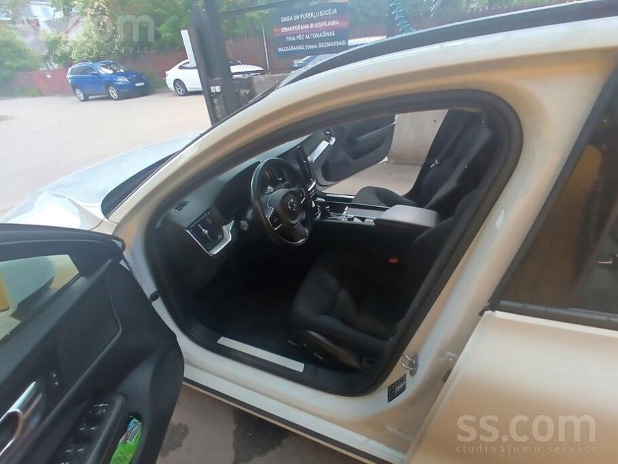 Белый Вольво B60 2020 в Рига, объемом двигателя 2.00 л и пробегом 147 тыс. км за 17000 €, фото 10 на AUTOMOTO.COM.LV