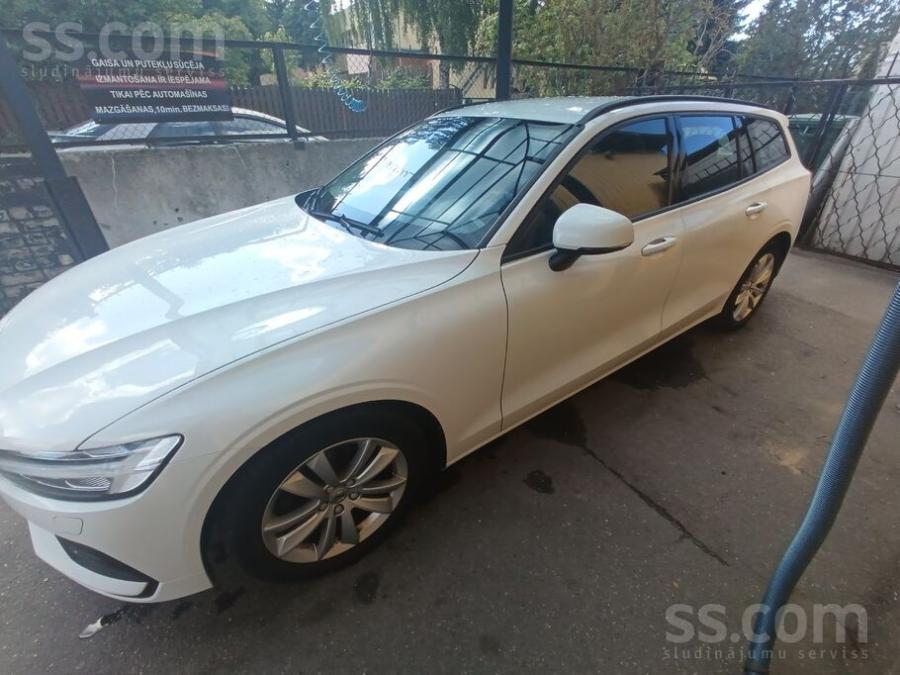 Белый Вольво B60 2020 в Рига, объемом двигателя 2.00 л и пробегом 147 тыс. км за 17000 €, фото 11 на AUTOMOTO.COM.LV