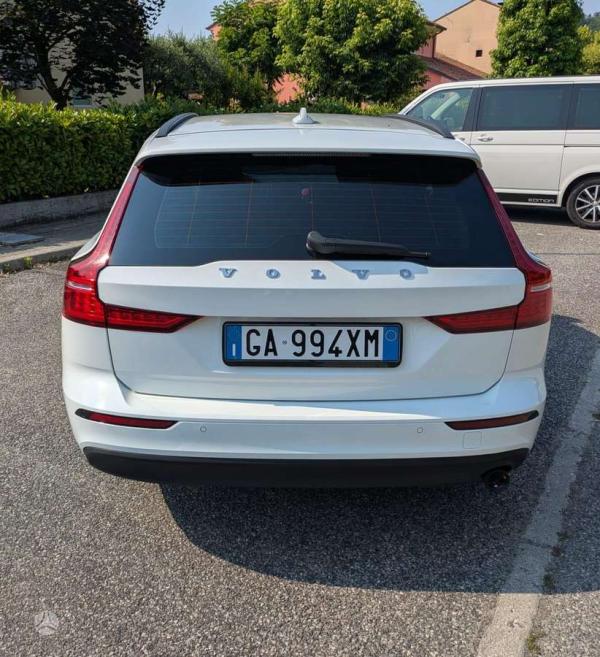 Balts Volvo V60 2020 Kauņa, ar dzinēja tilpumu 1.97 L un nobraukumu 280 tūkst. km par 12800 €, foto 3 vietnē AUTOMOTO.COM.LV