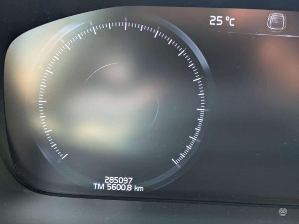 Balts Volvo V60 2020 Kauņa, ar dzinēja tilpumu 1.97 L un nobraukumu 280 tūkst. km par 12800 €, foto 6 vietnē AUTOMOTO.COM.LV