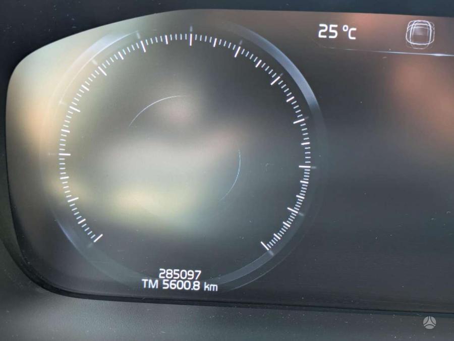 Белый Вольво B60 2020 в Каунас, объемом двигателя 1.97 л и пробегом 280 тыс. км за 12800 €, фото 7 на AUTOMOTO.COM.LV