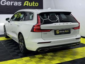 White Volvo V60 2020 in Vilnius, with an engine capacity of 1.97 L and mileage of 87 thousand km for 22390 €, photo 7 on AUTOMOTO.COM.LV