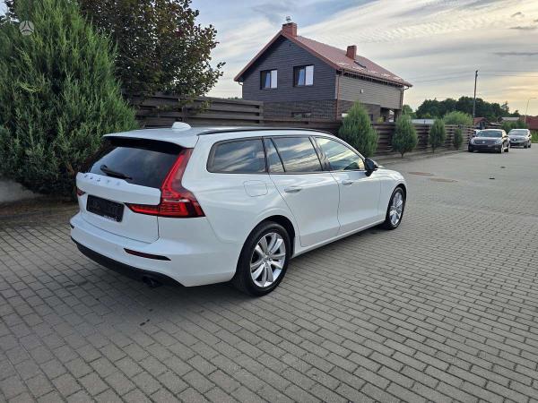 Balts Volvo V60 2020 Kauņa, ar dzinēja tilpumu 1.97 L un nobraukumu 280 tūkst. km par 11999 €, foto 8 vietnē AUTOMOTO.COM.LV