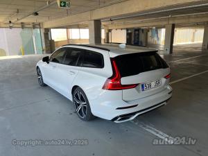 Balts Volvo V60 2020 Tallina, ar dzinēja tilpumu 2.00 L un nobraukumu 139 tūkst. km par 22900 €, foto 3 vietnē AUTOMOTO.COM.LV
