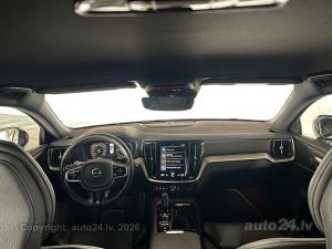 Balts Volvo V60 2020 Tallina, ar dzinēja tilpumu 2.00 L un nobraukumu 139 tūkst. km par 22900 €, foto 6 vietnē AUTOMOTO.COM.LV