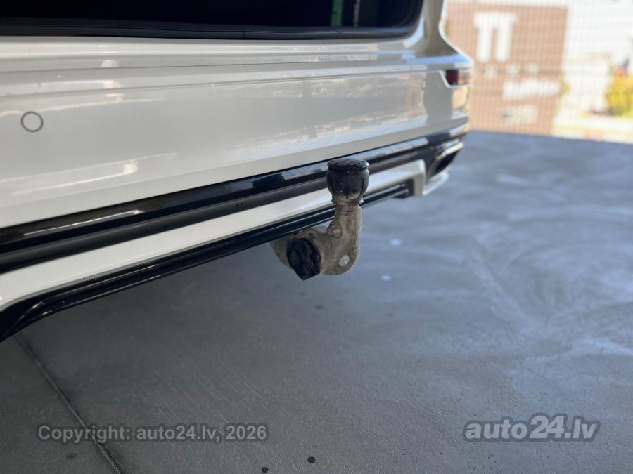 Balts Volvo V60 2020 Tallina, ar dzinēja tilpumu 2.00 L un nobraukumu 139 tūkst. km par 22900 €, foto 11 vietnē AUTOMOTO.COM.LV